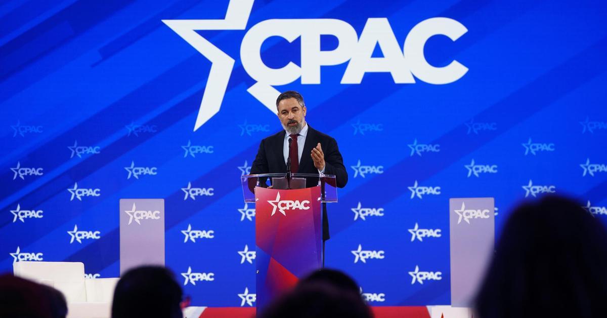 Abascal respalda a Trump y dice que sólo EEUU puede ayudar a Ucrania a ...