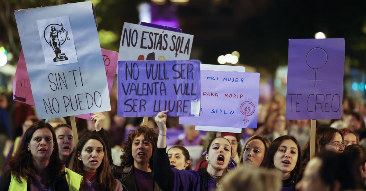 De la llamada a la unidad al ‘Se acabó’, las marchas del 25N claman en las calles contra la ...