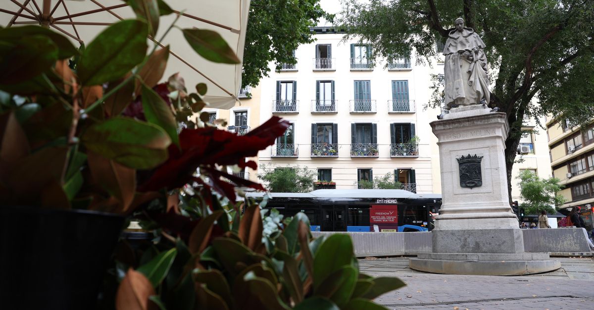 De la plaza del Progreso a las obras de Tirso por Raimundo García Paz
