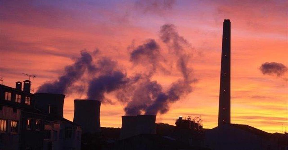 El dudoso compromiso climático de las empresas más emisoras de España ...