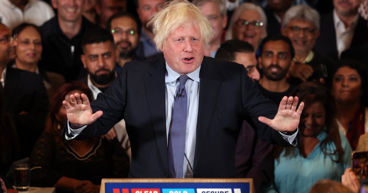 Sunak pulsa el "botón de emergencia" y recurre a Boris Johnson para ...