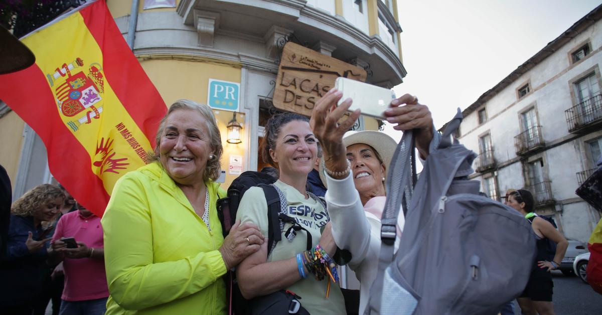 La reaparición pública de Olona complica aún más la crisis abierta en ...