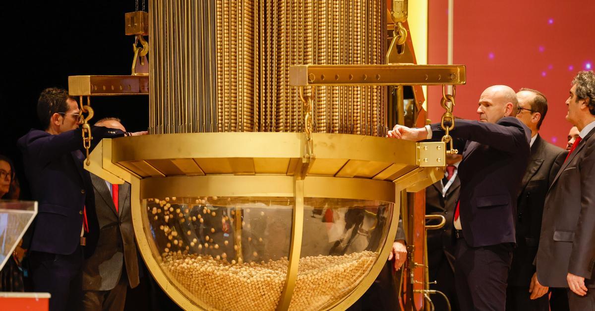 Las ventas del sorteo de Navidad suben a 3.554 millones de euros, un 1 ...