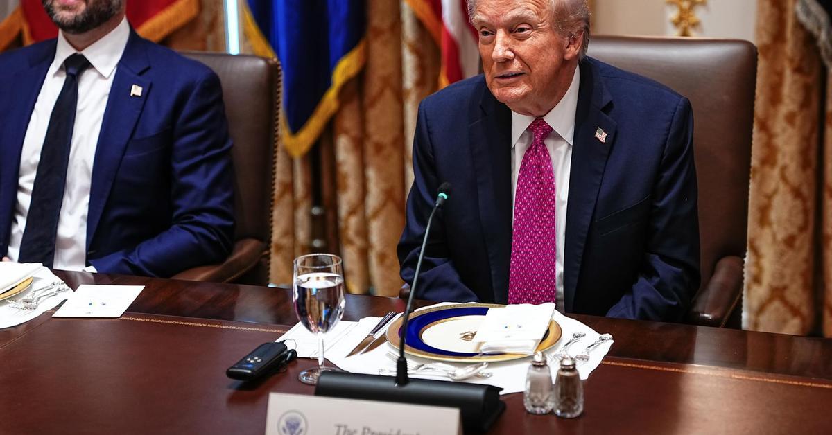 Trump dice que España debería recibir una "reprimenda" por su gasto en ...